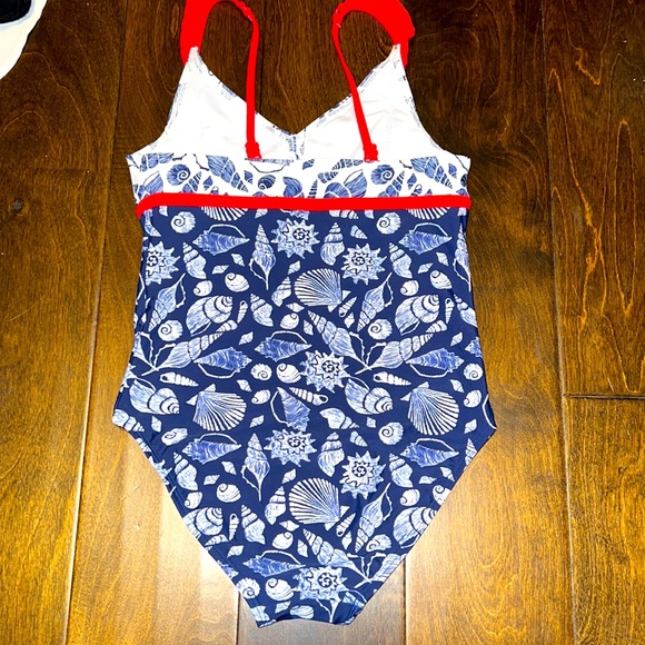Tommy Bahama | Swim | 355 Girls One Piece Tommy Bahama Seashell Bathing ...